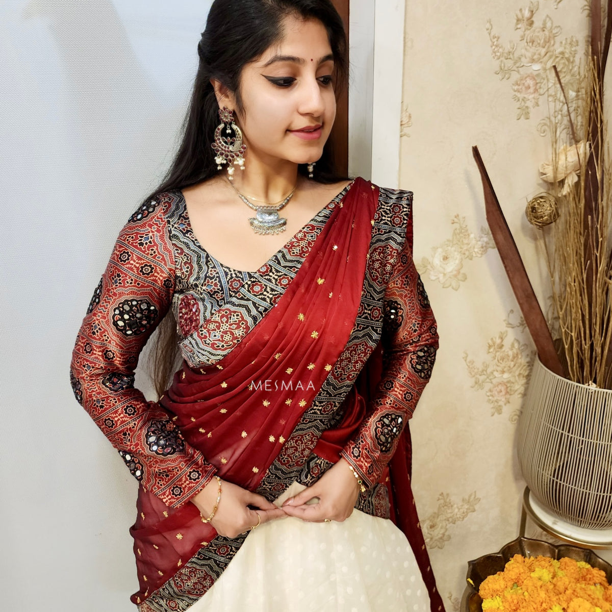 White brick red ajarkh lehenga – Mesmaa